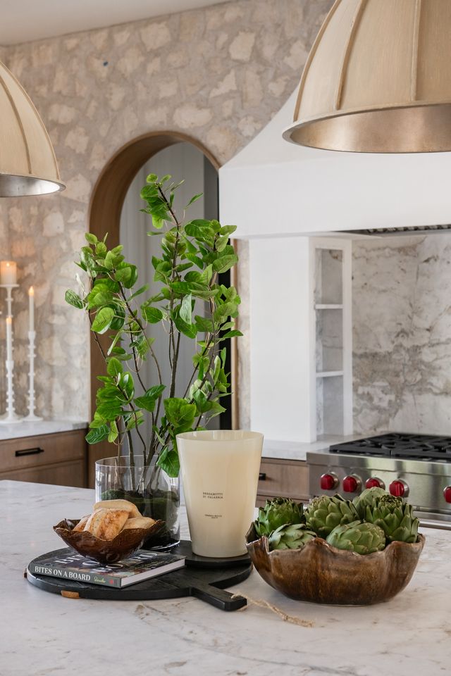 14 European Chic – Gatehouse Style