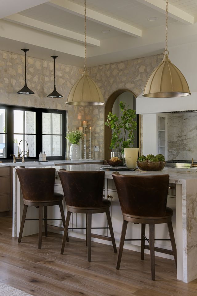 14 European Chic – Gatehouse Style